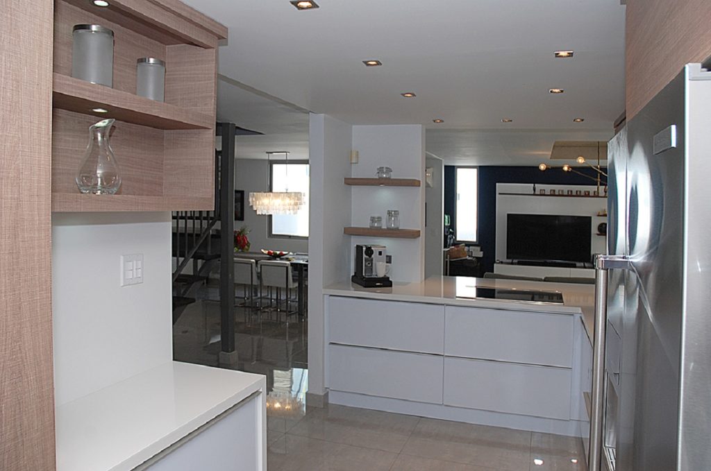 Urb. Encantada Plaza 1 – InKitchen Cabinet